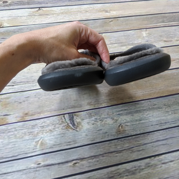 L.L. Bean | Shoes | Ll Bean Wicked Good Gray Sheepskin Flip Flops ...